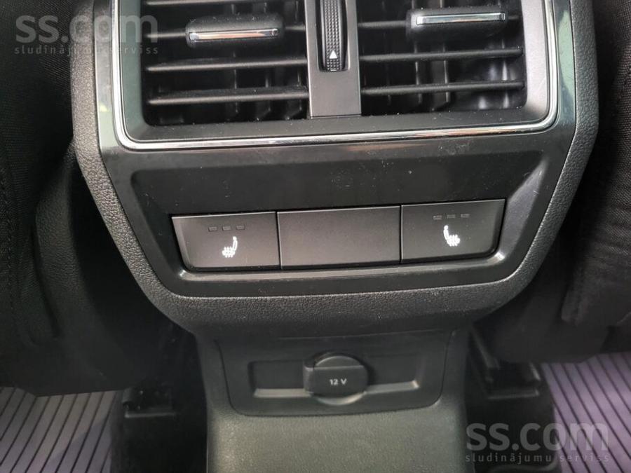 Blue Skoda Karoq 2022 in Riga, with an engine capacity of 1.50 L and mileage of 49 thousand km for 24490 €, photo 17 on AUTOMOTO.COM.LV