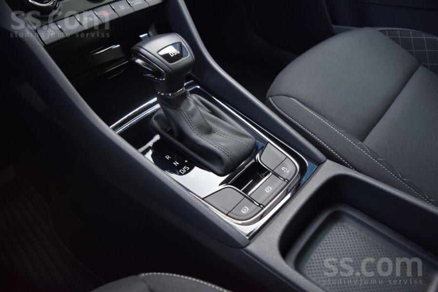 Zils Skoda Karoq 2022 Rīga, ar dzinēja tilpumu 1.50 L un nobraukumu 120 tūkst. km par 18500 €, foto 6 vietnē AUTOMOTO.COM.LV