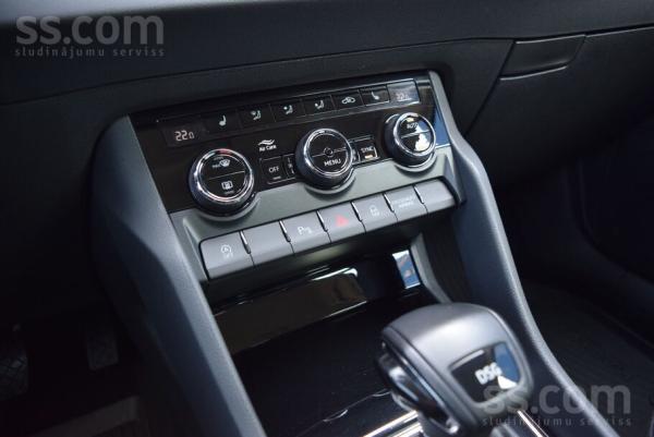 Zils Skoda Karoq 2022 Rīga, ar dzinēja tilpumu 1.50 L un nobraukumu 120 tūkst. km par 18500 €, foto 6 vietnē AUTOMOTO.COM.LV