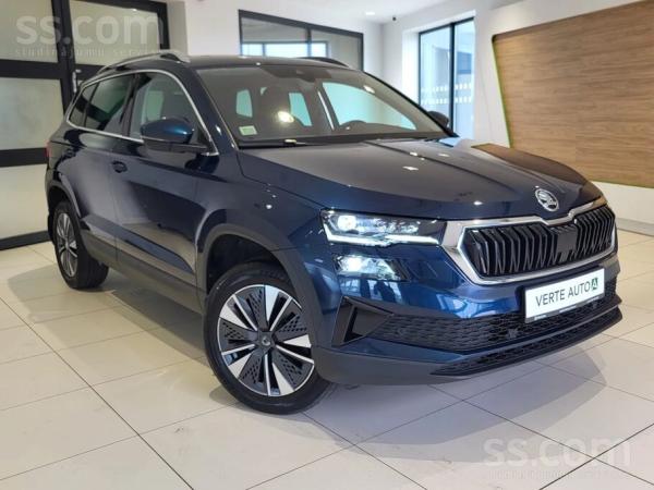Синий Шкода Karoq 2022 в Рига, объемом двигателя 1.50 л и пробегом 48 тыс. км за 24490 €, фото 1 на AUTOMOTO.COM.LV