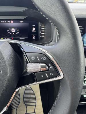 Zils Skoda Karoq 2022 Kauņa, ar dzinēja tilpumu 1.50 L un nobraukumu 194 tūkst. km par 17900 €, foto 15 vietnē AUTOMOTO.COM.LV
