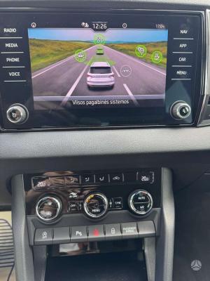 Zils Skoda Karoq 2022 Kauņa, ar dzinēja tilpumu 1.50 L un nobraukumu 194 tūkst. km par 17900 €, foto 18 vietnē AUTOMOTO.COM.LV
