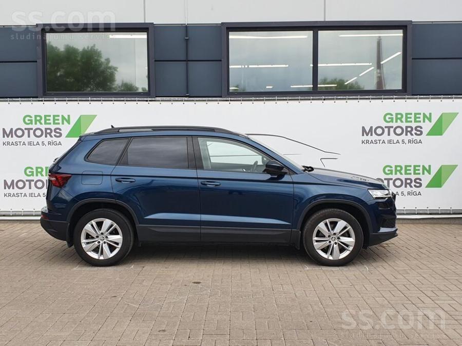 Blue Skoda Karoq 2022 in Riga, with an engine capacity of 2.00 L and mileage of 66 thousand km for 23900 €, photo 5 on AUTOMOTO.COM.LV