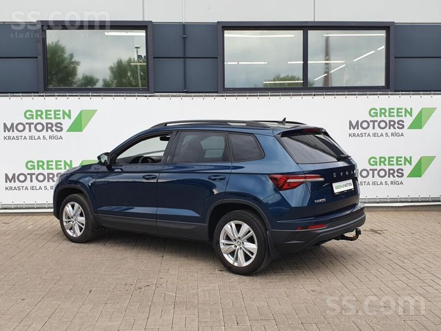 Blue Skoda Karoq 2022 in Riga, with an engine capacity of 2.00 L and mileage of 66 thousand km for 23900 €, photo 6 on AUTOMOTO.COM.LV