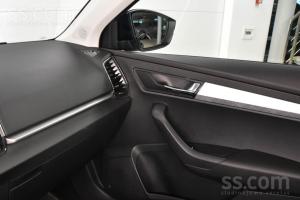 Zils Skoda Karoq 2022 Rīga, ar dzinēja tilpumu 1.00 L un nobraukumu 127 tūkst. km par 15690 €, foto 14 vietnē AUTOMOTO.COM.LV