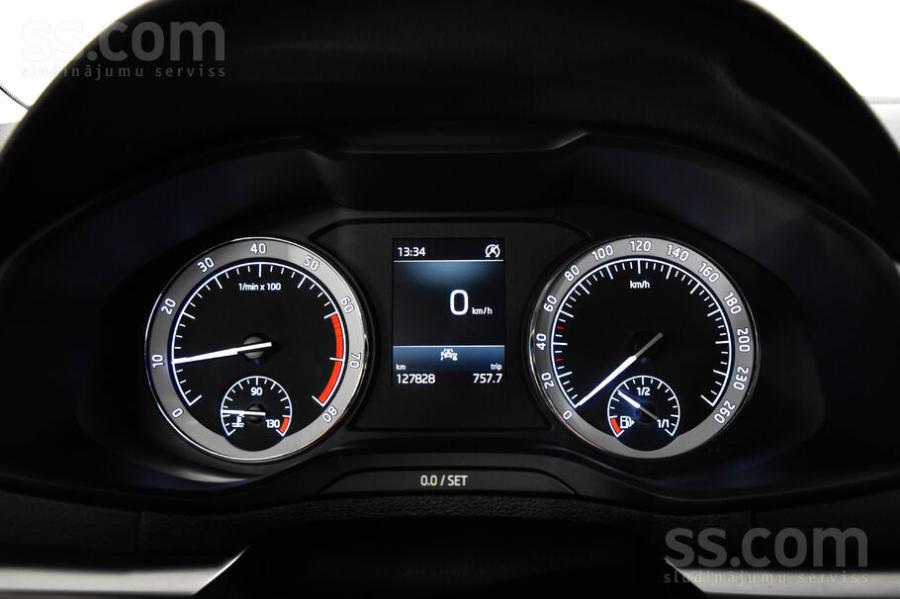 Zils Skoda Karoq 2022 Rīga, ar dzinēja tilpumu 1.00 L un nobraukumu 127 tūkst. km par 15690 €, foto 23 vietnē AUTOMOTO.COM.LV