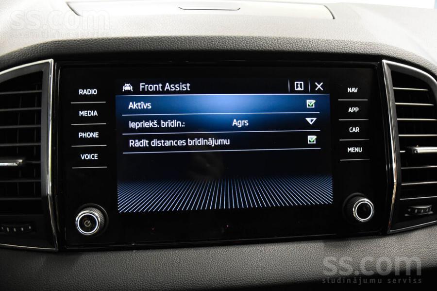 Zils Skoda Karoq 2022 Rīga, ar dzinēja tilpumu 1.00 L un nobraukumu 127 tūkst. km par 15690 €, foto 27 vietnē AUTOMOTO.COM.LV