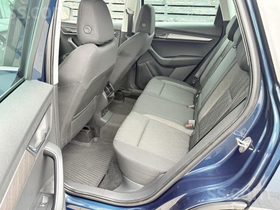 Blue Skoda Karoq 2022 in Riga, with an engine capacity of 1.50 L and mileage of 68 thousand km for 21900 €, photo 13 on AUTOMOTO.COM.LV