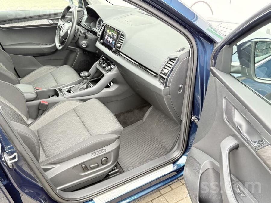 Blue Skoda Karoq 2022 in Riga, with an engine capacity of 1.50 L and mileage of 68 thousand km for 21900 €, photo 14 on AUTOMOTO.COM.LV