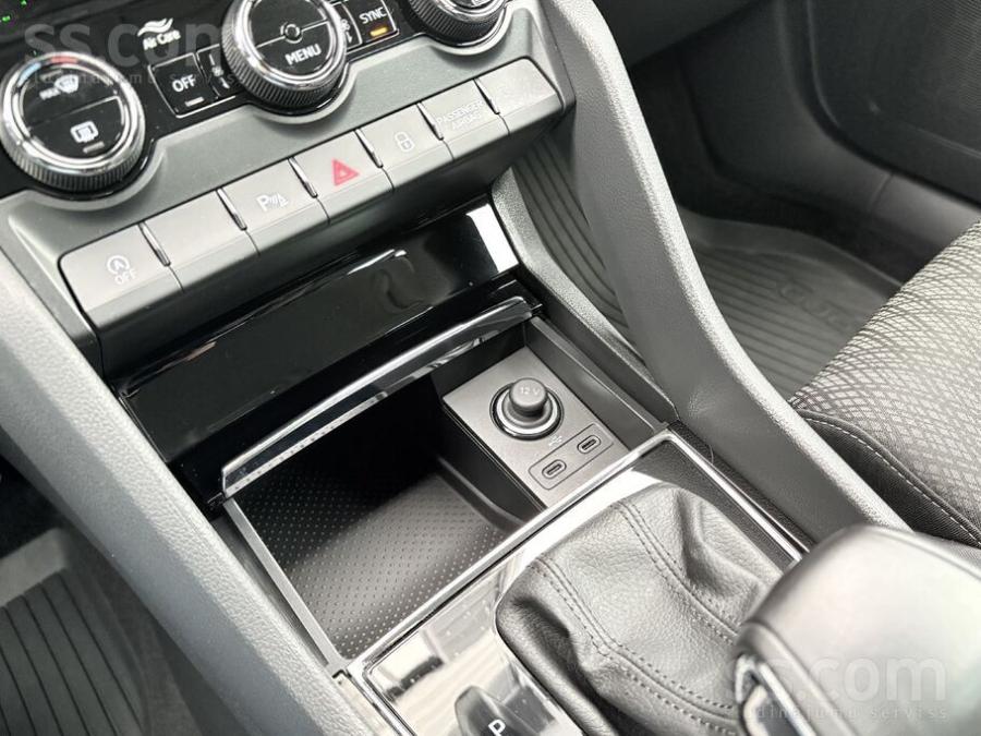 Blue Skoda Karoq 2022 in Riga, with an engine capacity of 1.50 L and mileage of 68 thousand km for 21900 €, photo 20 on AUTOMOTO.COM.LV