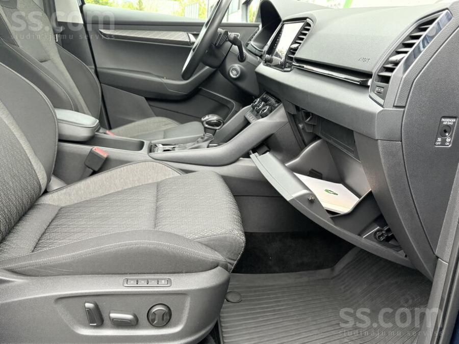 Blue Skoda Karoq 2022 in Riga, with an engine capacity of 1.50 L and mileage of 68 thousand km for 21900 €, photo 24 on AUTOMOTO.COM.LV