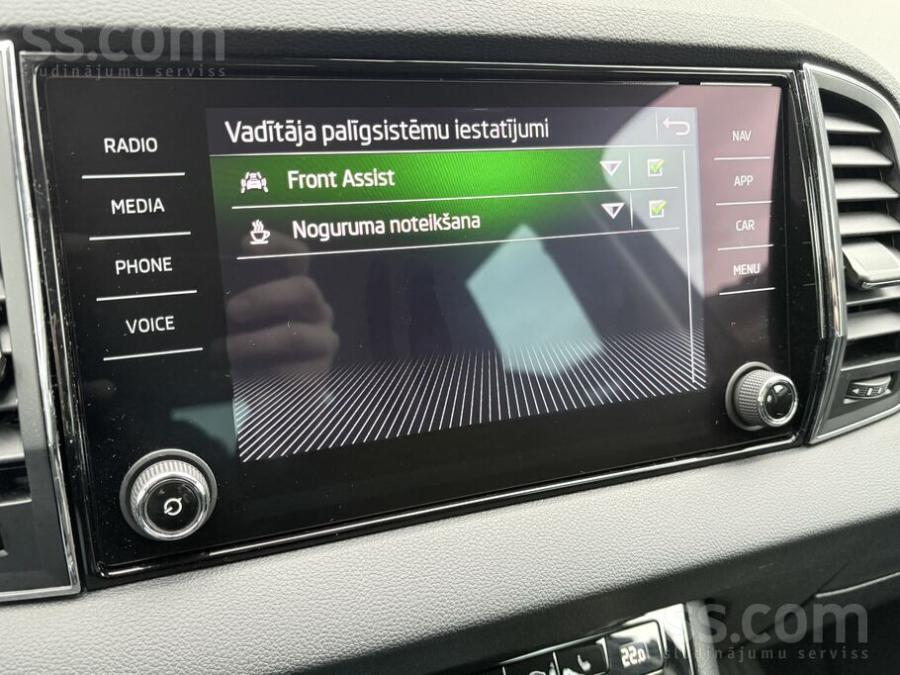 Blue Skoda Karoq 2022 in Riga, with an engine capacity of 1.50 L and mileage of 68 thousand km for 21900 €, photo 28 on AUTOMOTO.COM.LV
