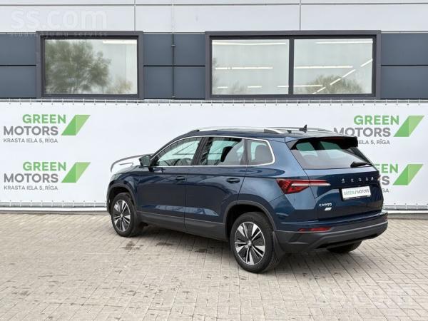 Blue Skoda Karoq 2022 in Riga, with an engine capacity of 1.50 L and mileage of 68 thousand km for 21900 €, photo 4 on AUTOMOTO.COM.LV