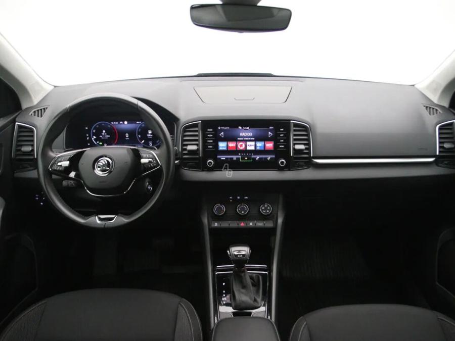 Blue Skoda Karoq 2023 in Vilnius, with an engine capacity of 2.00 L and mileage of 172 thousand km for 21999 €, photo 3 on AUTOMOTO.COM.LV