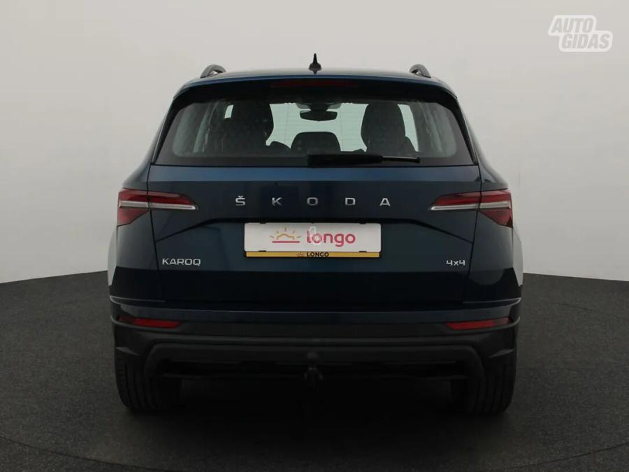 Blue Skoda Karoq 2023 in Vilnius, with an engine capacity of 2.00 L and mileage of 172 thousand km for 21999 €, photo 6 on AUTOMOTO.COM.LV