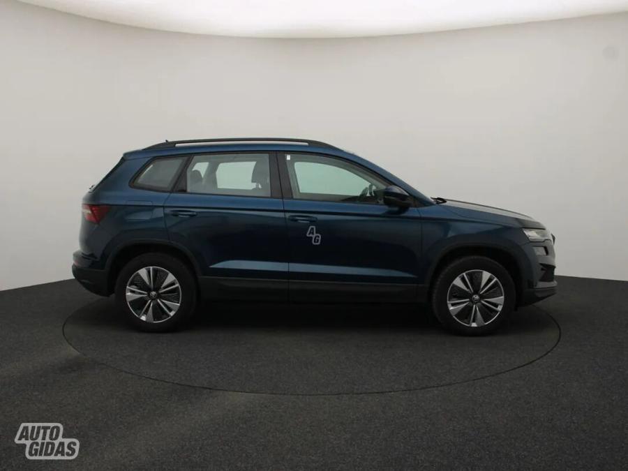 Blue Skoda Karoq 2023 in Vilnius, with an engine capacity of 2.00 L and mileage of 172 thousand km for 21999 €, photo 10 on AUTOMOTO.COM.LV