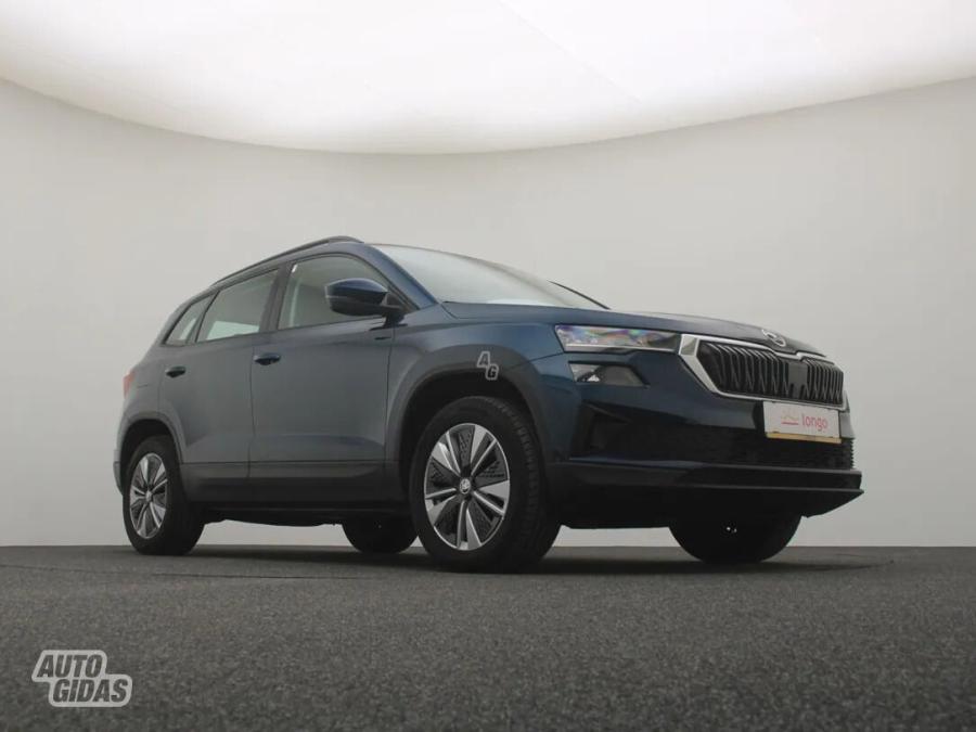 Blue Skoda Karoq 2023 in Vilnius, with an engine capacity of 2.00 L and mileage of 172 thousand km for 21999 €, photo 12 on AUTOMOTO.COM.LV