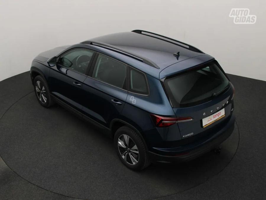 Blue Skoda Karoq 2023 in Vilnius, with an engine capacity of 2.00 L and mileage of 172 thousand km for 21999 €, photo 13 on AUTOMOTO.COM.LV