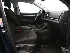 Blue Skoda Karoq 2023 in Vilnius, with an engine capacity of 2.00 L and mileage of 172 thousand km for 21999 €, photo 15 on AUTOMOTO.COM.LV