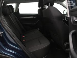Blue Skoda Karoq 2023 in Vilnius, with an engine capacity of 2.00 L and mileage of 172 thousand km for 21999 €, photo 16 on AUTOMOTO.COM.LV