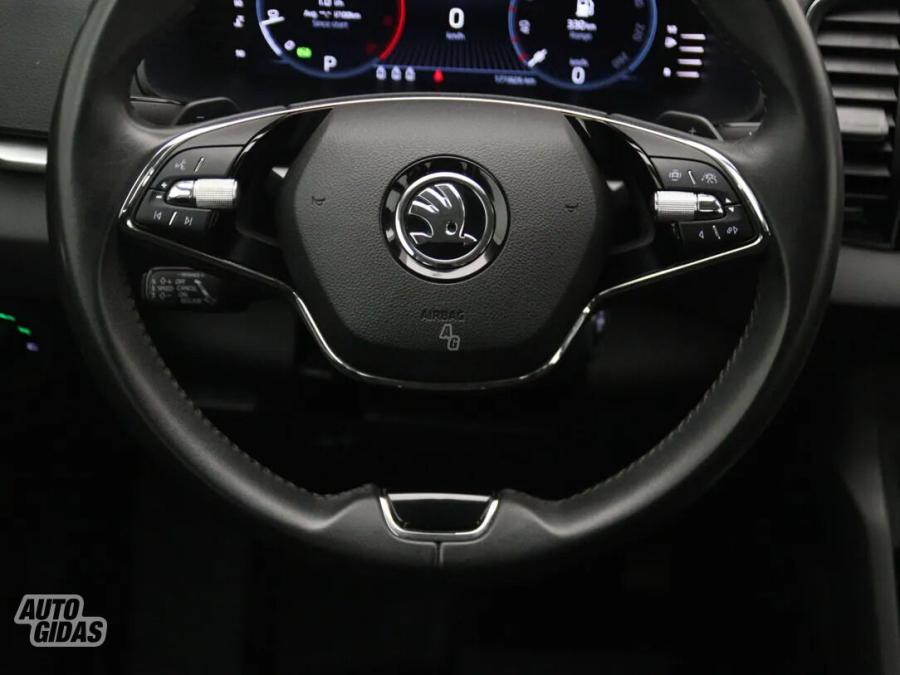 Blue Skoda Karoq 2023 in Vilnius, with an engine capacity of 2.00 L and mileage of 172 thousand km for 21999 €, photo 19 on AUTOMOTO.COM.LV
