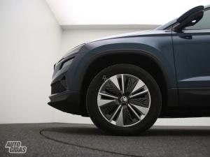 Blue Skoda Karoq 2023 in Vilnius, with an engine capacity of 2.00 L and mileage of 172 thousand km for 21999 €, photo 29 on AUTOMOTO.COM.LV