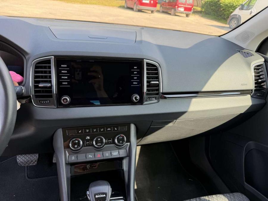 Blue Skoda Karoq 2023 in Kaunas, with an engine capacity of 1.50 L and mileage of 16 thousand km for 25000 €, photo 12 on AUTOMOTO.COM.LV