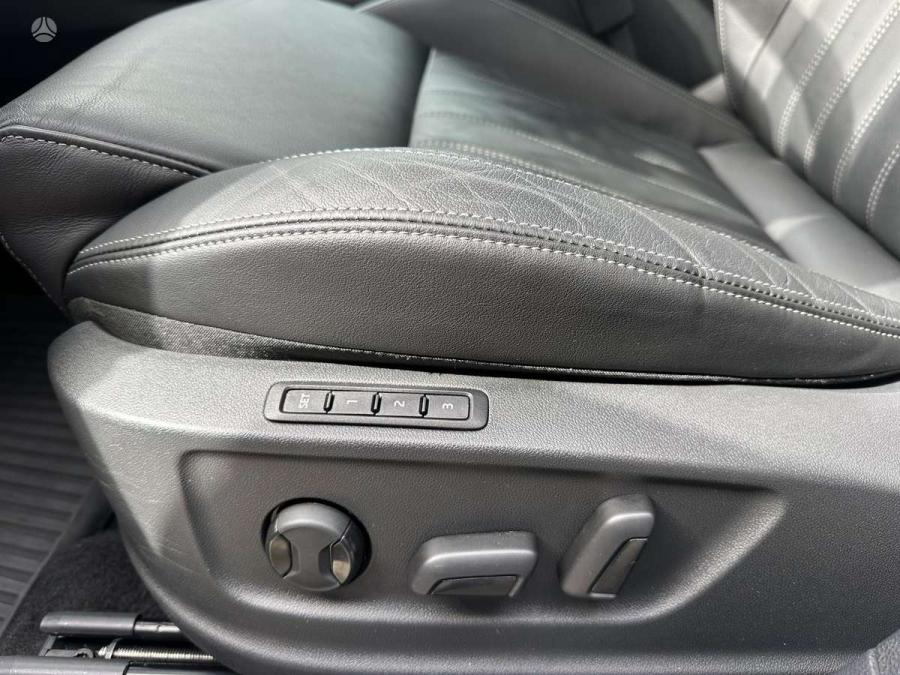 Zils Skoda Karoq 2023 Klaipėda, ar dzinēja tilpumu 1.97 L un nobraukumu 202 tūkst. km par 24980 €, foto 22 vietnē AUTOMOTO.COM.LV