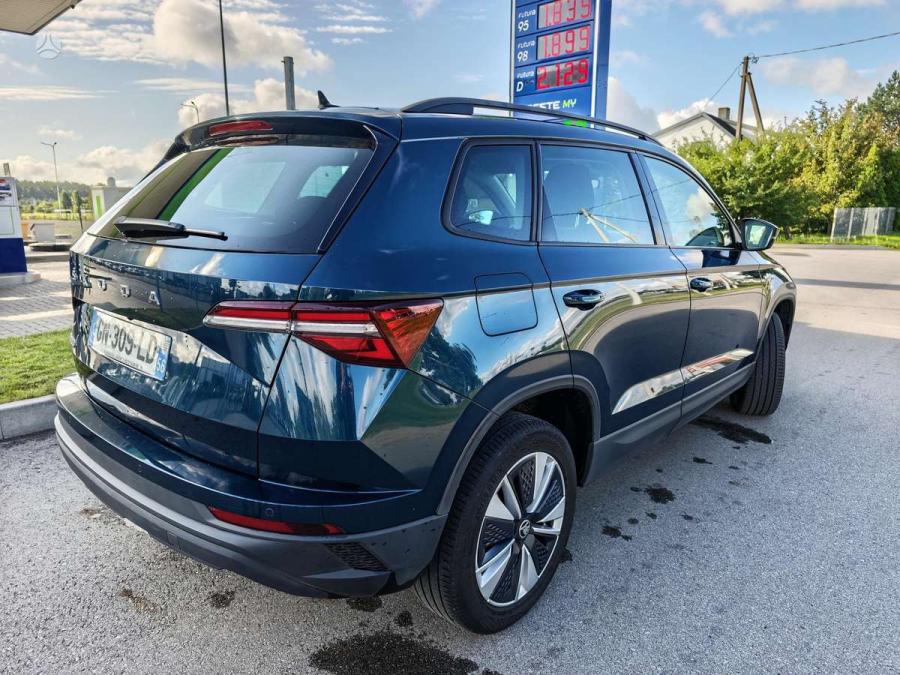 Zils Skoda Karoq 2023 Tauragė, ar dzinēja tilpumu 1.97 L un nobraukumu 200 tūkst. km par 16300 €, foto 5 vietnē AUTOMOTO.COM.LV