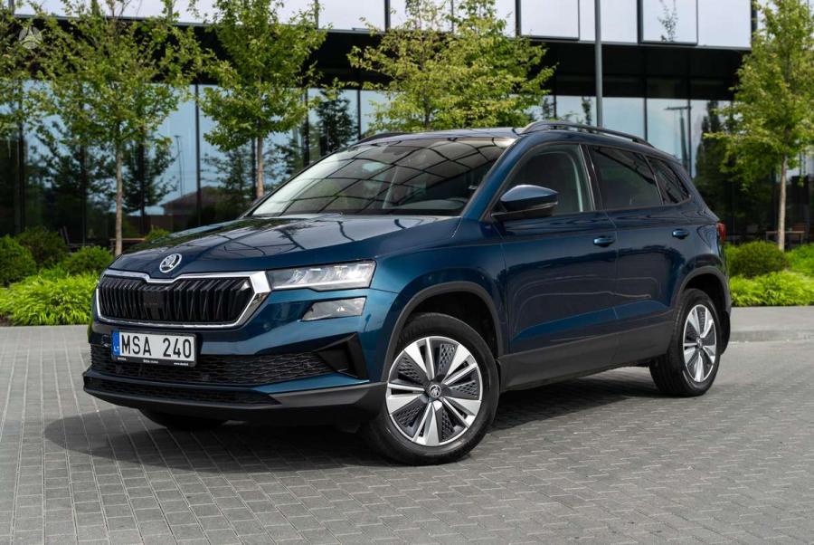 Zils Skoda Karoq 2023 Viļņa, ar dzinēja tilpumu 1.50 L un nobraukumu 83 tūkst. km par 25900 €, foto 1 vietnē AUTOMOTO.COM.LV