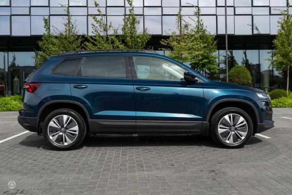 Zils Skoda Karoq 2023 Viļņa, ar dzinēja tilpumu 1.50 L un nobraukumu 83 tūkst. km par 25900 €, foto 4 vietnē AUTOMOTO.COM.LV