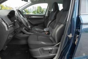 Zils Skoda Karoq 2023 Viļņa, ar dzinēja tilpumu 1.50 L un nobraukumu 83 tūkst. km par 25900 €, foto 5 vietnē AUTOMOTO.COM.LV