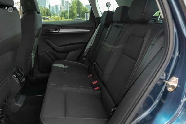 Zils Skoda Karoq 2023 Viļņa, ar dzinēja tilpumu 1.50 L un nobraukumu 83 tūkst. km par 25900 €, foto 6 vietnē AUTOMOTO.COM.LV