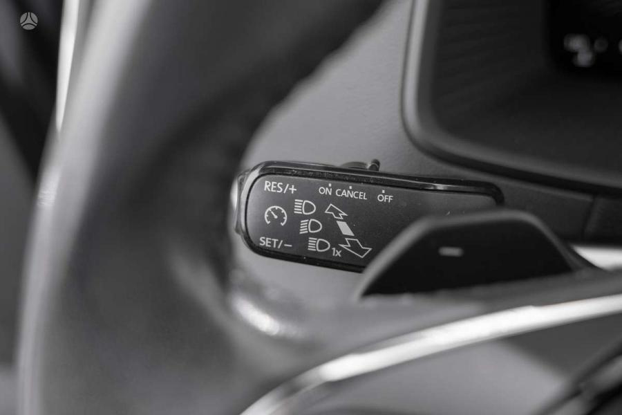 Zils Skoda Karoq 2023 Viļņa, ar dzinēja tilpumu 1.50 L un nobraukumu 83 tūkst. km par 25900 €, foto 10 vietnē AUTOMOTO.COM.LV