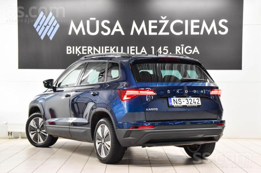 Blue Skoda Karoq 2023 in Riga, with an engine capacity of 1.50 L and mileage of 44 thousand km for 22590 €, photo 7 on AUTOMOTO.COM.LV