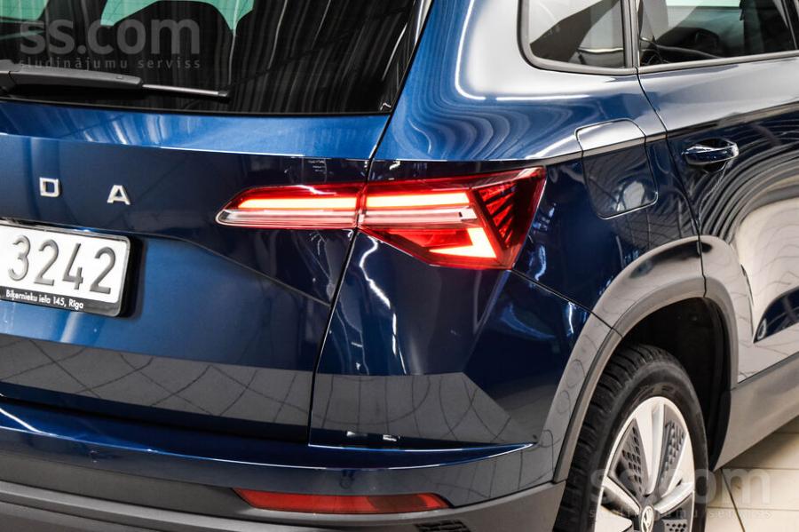 Blue Skoda Karoq 2023 in Riga, with an engine capacity of 1.50 L and mileage of 44 thousand km for 22590 €, photo 11 on AUTOMOTO.COM.LV