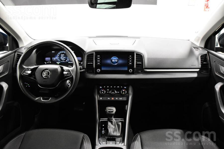 Blue Skoda Karoq 2023 in Riga, with an engine capacity of 1.50 L and mileage of 44 thousand km for 22590 €, photo 19 on AUTOMOTO.COM.LV
