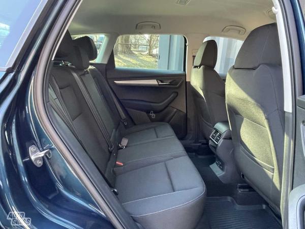 Zils Skoda Karoq 2024 Viļņa, ar dzinēja tilpumu 1.50 L un nobraukumu 31 tūkst. km par 24700 €, foto 5 vietnē AUTOMOTO.COM.LV
