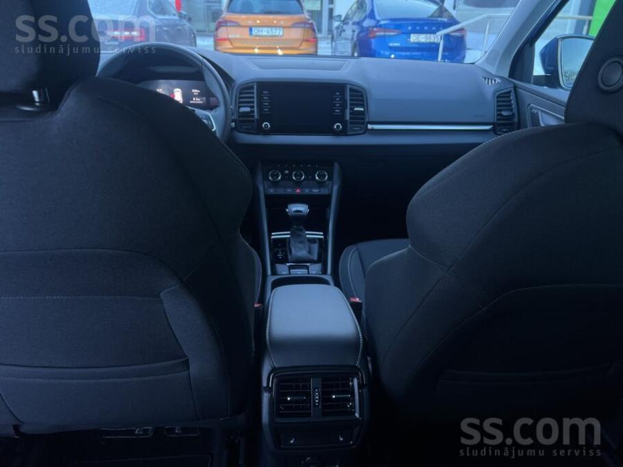 Zils Skoda Karoq 2025 Daugavpils, ar dzinēja tilpumu 1.50 L un nobraukumu 4 tūkst. km par 28900 €, foto 15 vietnē AUTOMOTO.COM.LV