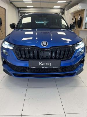 Blue Skoda Karoq 2025 in Kaunas, with an engine capacity of 1.50 L and mileage of 4 thousand km for 32000 €, photo 3 on AUTOMOTO.COM.LV