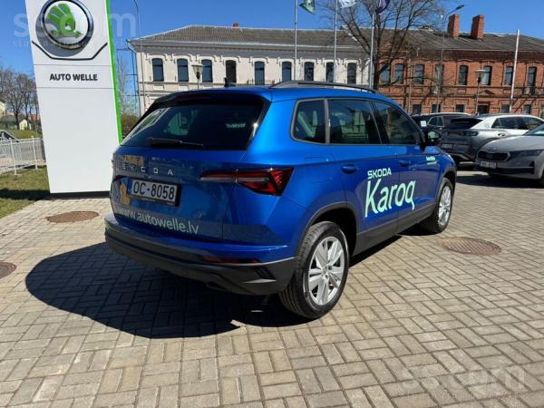 Blue Skoda Karoq 2025 in Daugavpils, with an engine capacity of 1.50 L and mileage of 7 thousand km for 27200 €, photo 5 on AUTOMOTO.COM.LV