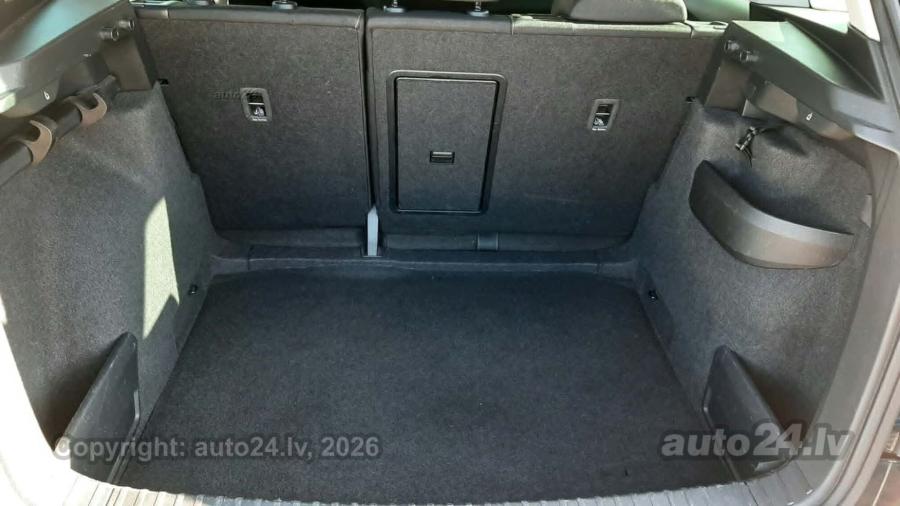 Zils Skoda Karoq 2024 Tallina, ar dzinēja tilpumu 1.50 L un nobraukumu 70 tūkst. km par 25000 €, foto 7 vietnē AUTOMOTO.COM.LV