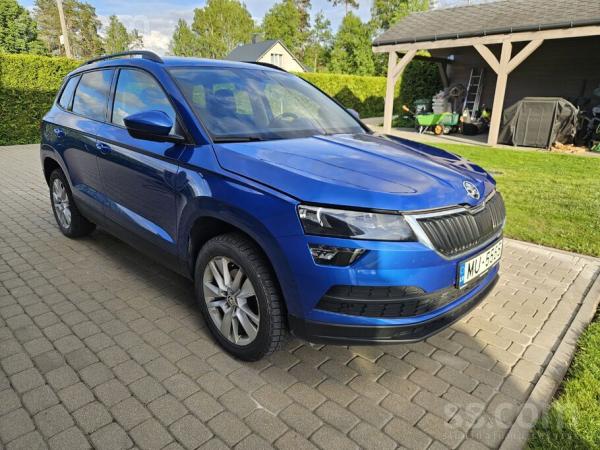 Синий Шкода Karoq 2021 в Рига, объемом двигателя 1.50 л и пробегом 97 тыс. км за 19500 €, фото 1 на AUTOMOTO.COM.LV