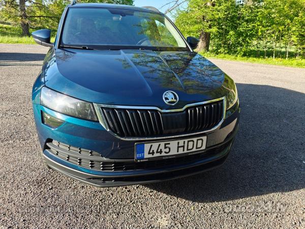 Zils Skoda Karoq 2021 Tallina, ar dzinēja tilpumu 1.50 L un nobraukumu 113 tūkst. km par 17995 €, foto 3 vietnē AUTOMOTO.COM.LV