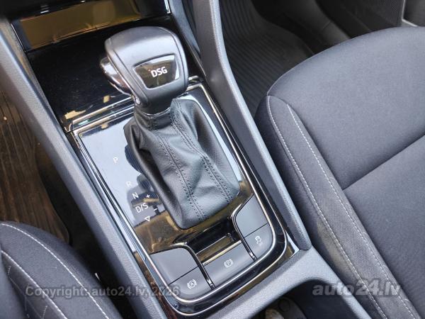 Zils Skoda Karoq 2021 Tallina, ar dzinēja tilpumu 1.50 L un nobraukumu 113 tūkst. km par 17995 €, foto 9 vietnē AUTOMOTO.COM.LV