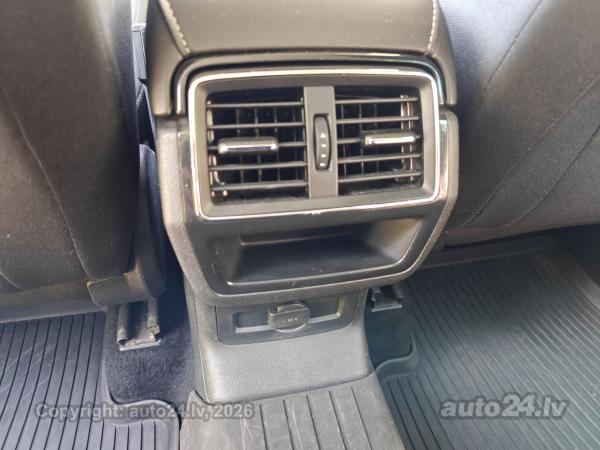 Zils Skoda Karoq 2021 Tallina, ar dzinēja tilpumu 1.50 L un nobraukumu 113 tūkst. km par 17995 €, foto 10 vietnē AUTOMOTO.COM.LV