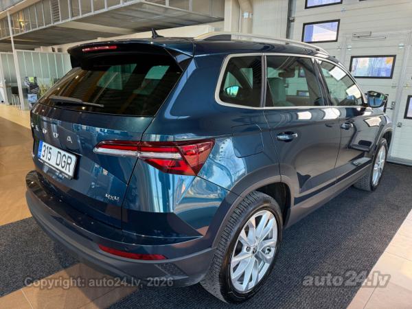 Blue Skoda Karoq 2023 in Haapsalu, with an engine capacity of 2.00 L and mileage of 49 thousand km for 35000 €, photo 4 on AUTOMOTO.COM.LV