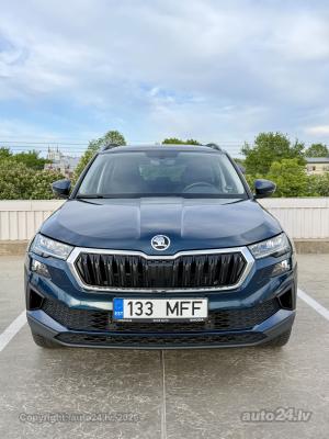 Zils Skoda Karoq 2023 Tallina, ar dzinēja tilpumu 1.50 L un nobraukumu 36 tūkst. km par 26000 €, foto 3 vietnē AUTOMOTO.COM.LV