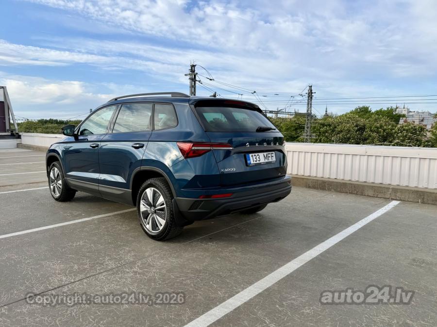 Zils Skoda Karoq 2023 Tallina, ar dzinēja tilpumu 1.50 L un nobraukumu 36 tūkst. km par 26000 €, foto 8 vietnē AUTOMOTO.COM.LV
