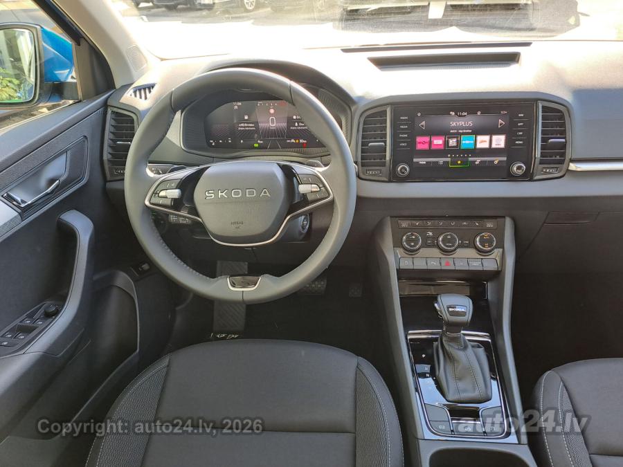 Blue Skoda Karoq 2026 in Tartu, with an engine capacity of 1.50 L and mileage of 0 thousand km for 33379 €, photo 4 on AUTOMOTO.COM.LV